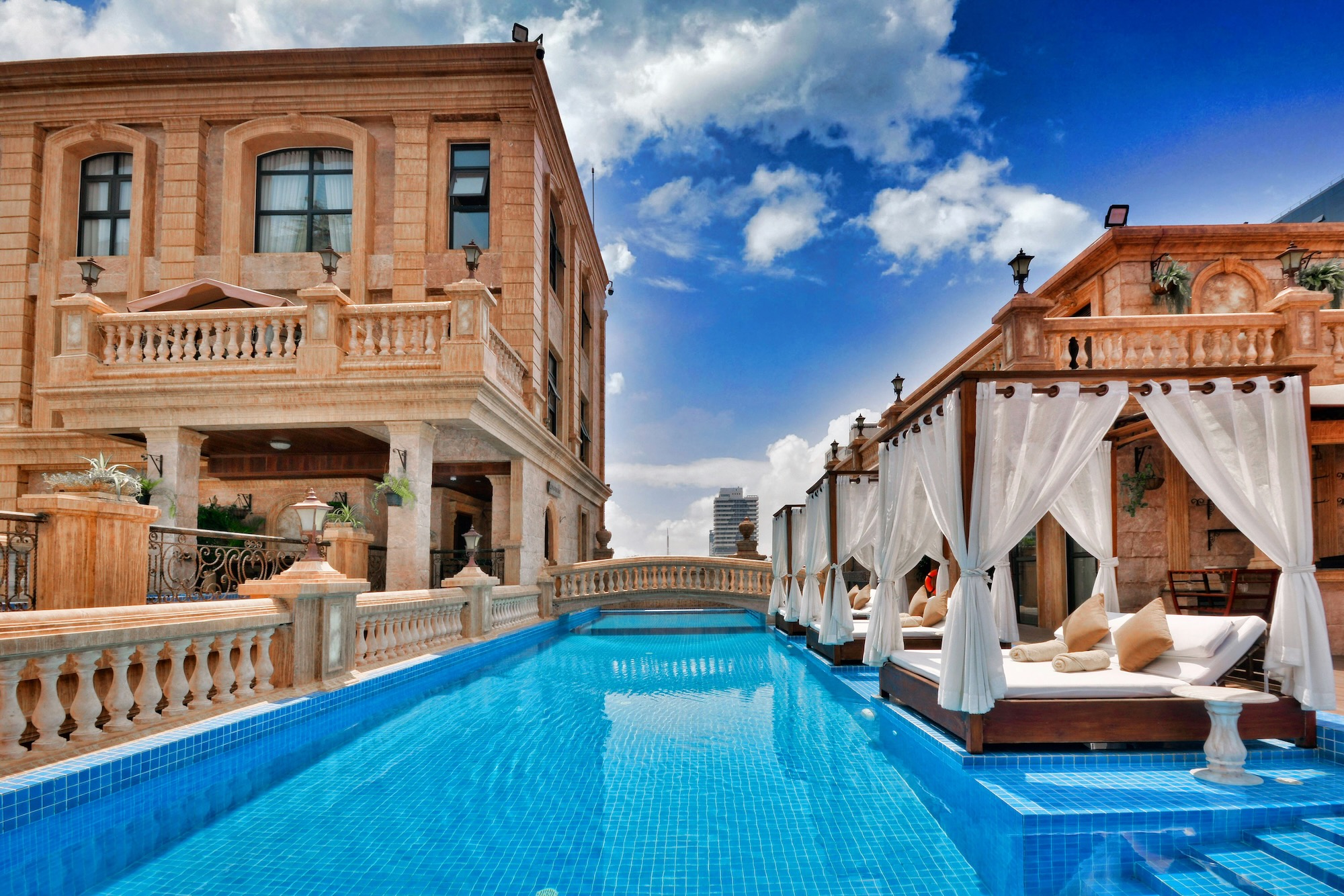 Luxury Hotel Guide - The Luxury Editor